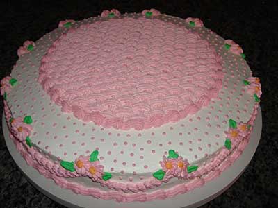 DICAS DE COMO DECORAR BOLO COM CHANTILLY