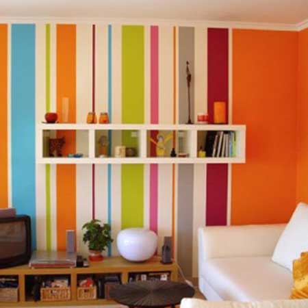 Paredes Decoradas com Listras Coloridas, Vermelhas, Azuis